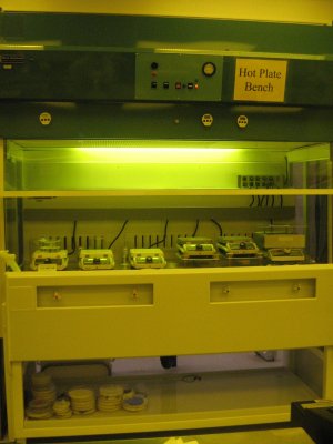 Fume Hood - Hot Plate Bench | Micro-Nano-Mechanical Systems Cleanroom ...